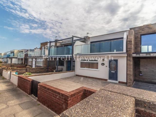 2 bedroom house for sale