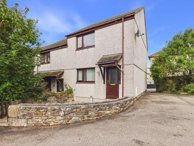 2 bedroom house for sale