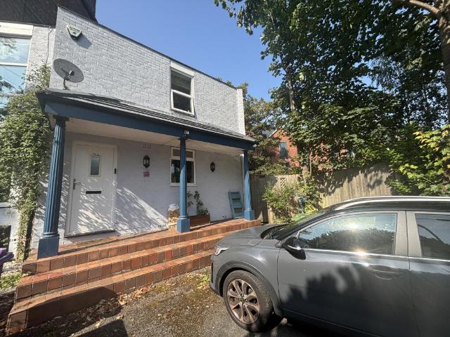 2 bedroom house for sale
