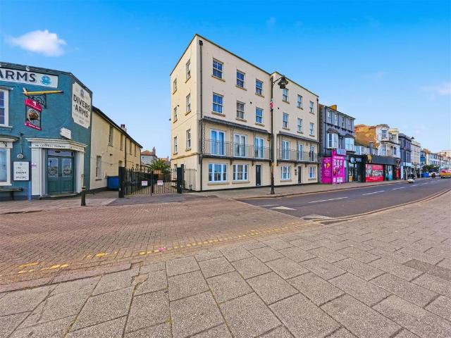 2 bedroom house for sale