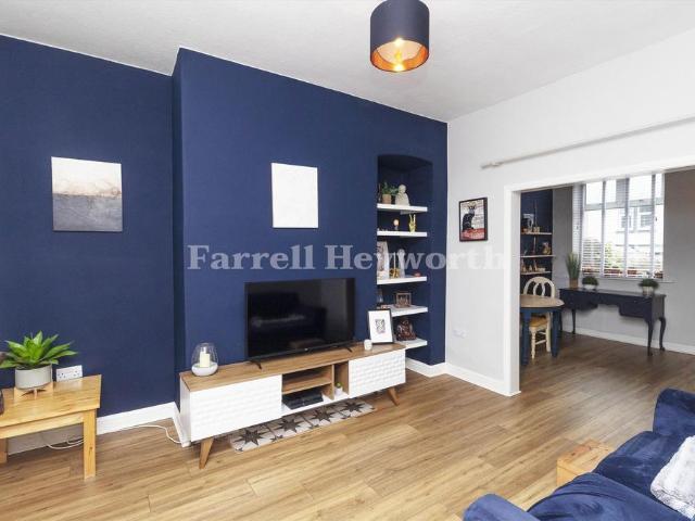 2 bedroom house for sale