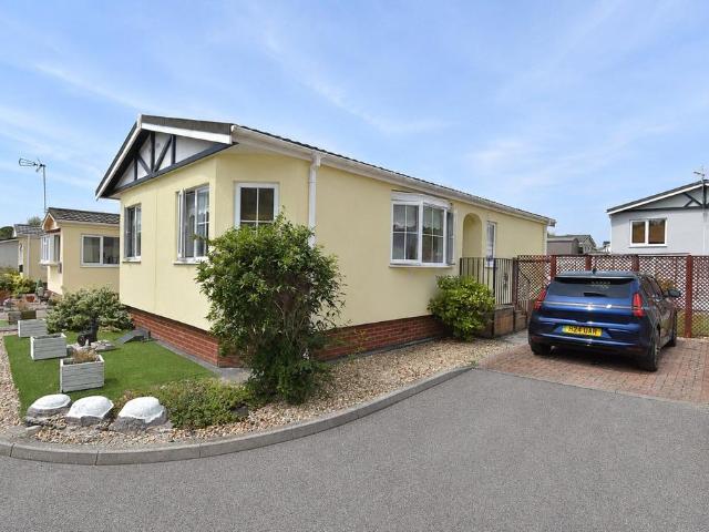 2 bedroom house for sale