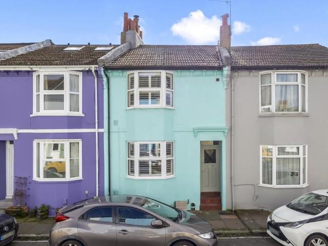 2 bedroom house for sale