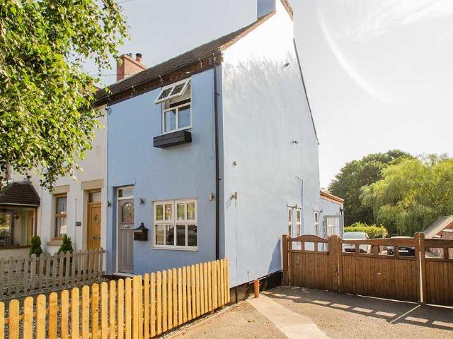 2 bedroom house for sale