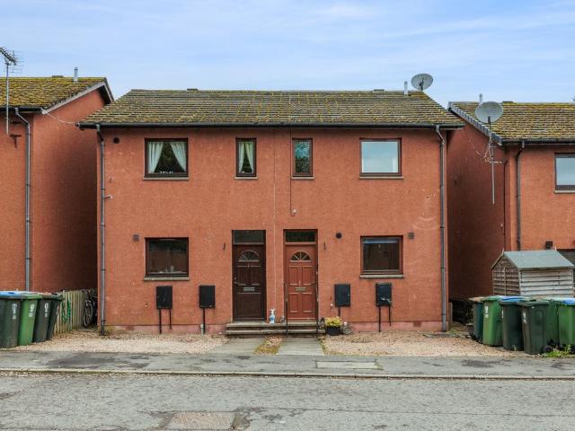 2 bedroom house for sale
