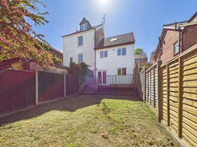 2 bedroom house for sale