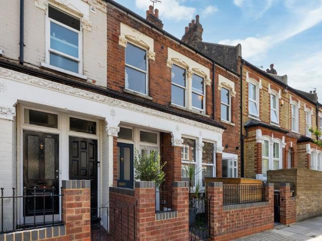 2 bedroom house for sale