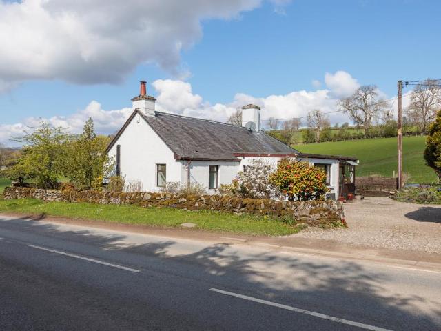 2 bedroom house for sale