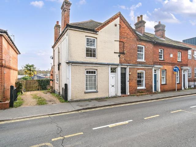 2 bedroom house for sale