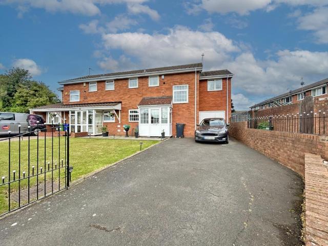 2 bedroom house for sale