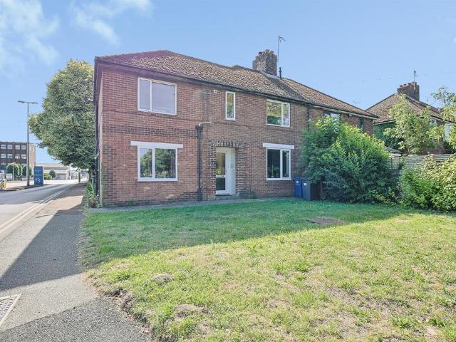 2 bedroom house for sale