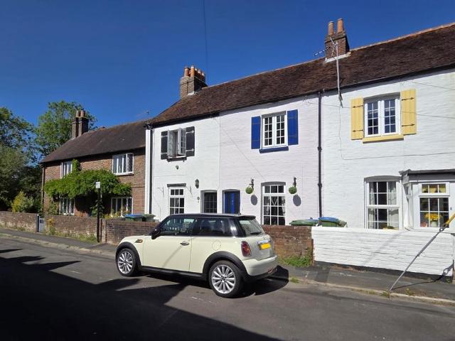 2 bedroom house for sale