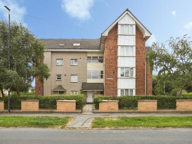 2 bedroom house for sale