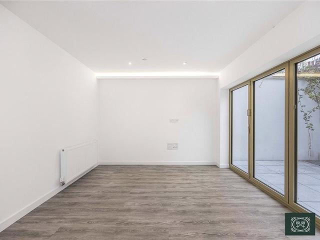 2 bedroom house for sale