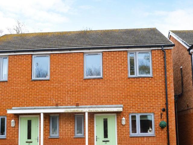 2 bedroom house for sale