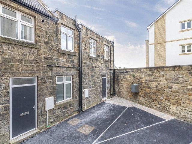 2 bedroom house for sale