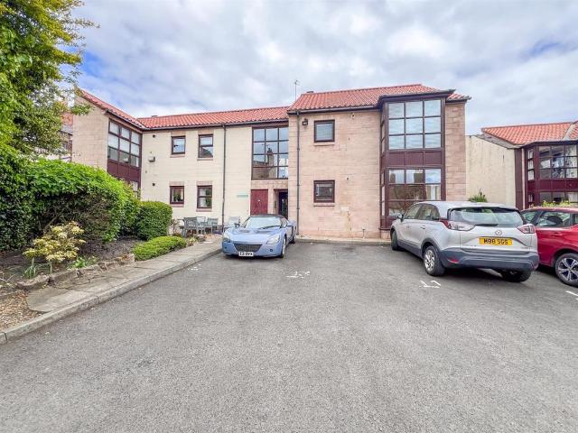 2 bedroom house for sale