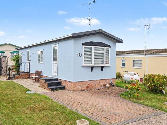 1 bedroom park home for sale