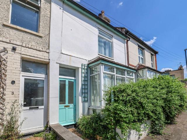2 bedroom house for sale