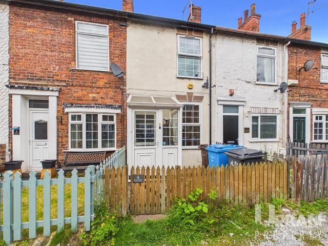2 bedroom house for sale