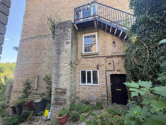 2 bedroom house for sale
