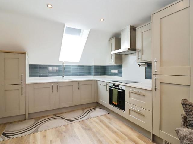 2 bedroom house for sale