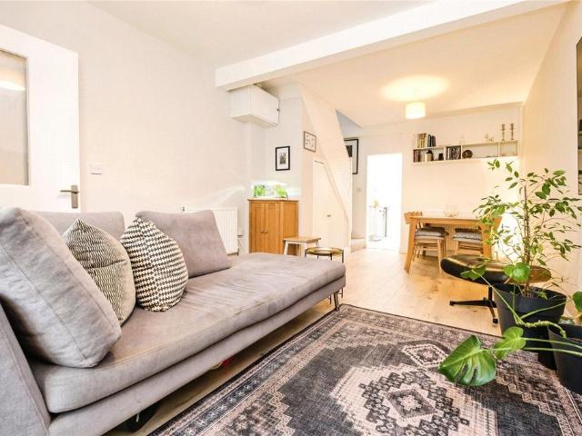 2 bedroom house for sale