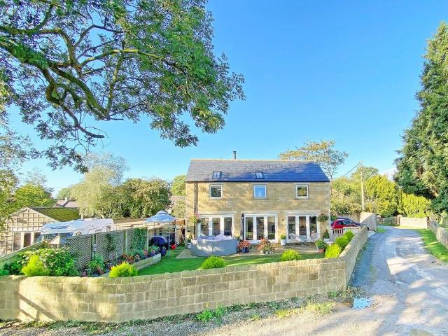2 bedroom house for sale