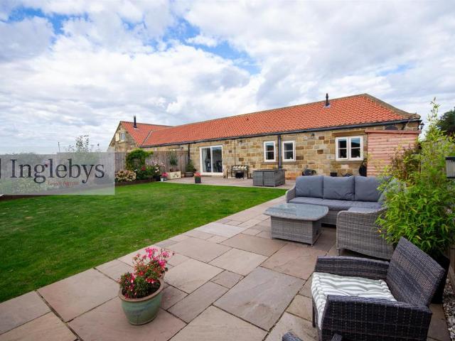 2 bedroom house for sale
