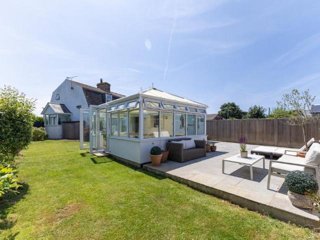 2 bedroom house for sale