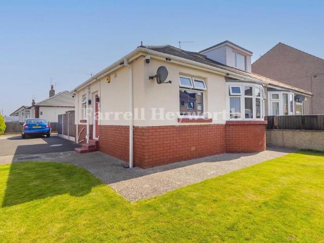 2 bedroom house for sale