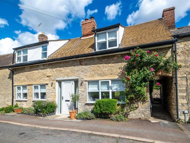 2 bedroom house for sale
