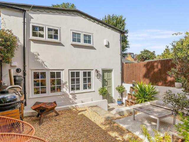 2 bedroom house for sale