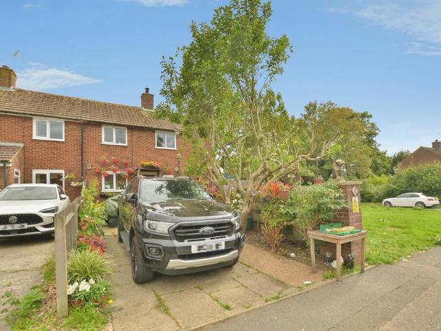 2 bedroom house for sale