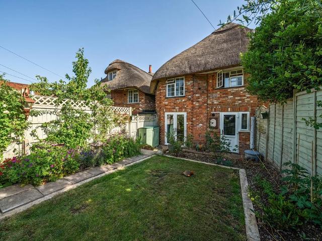 2 bedroom house for sale