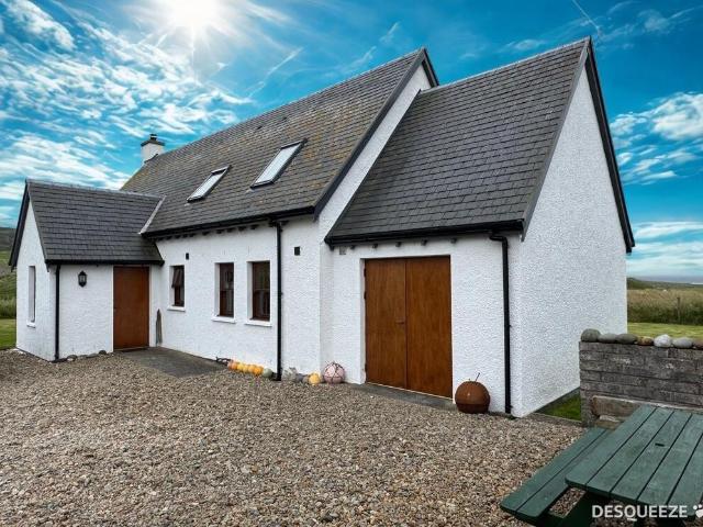 2 bedroom detached house for sale