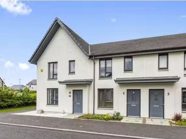 2 bedroom house for sale, 30 Craw Yard Drive, South Gyle, Edin.