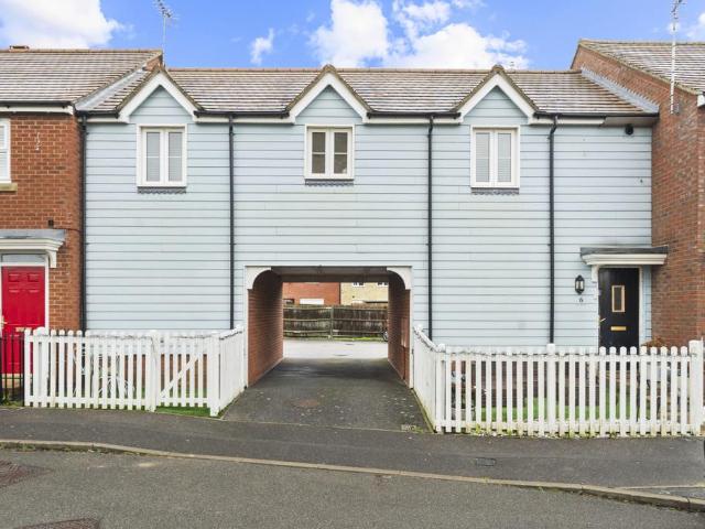 2 bedroom house for sale