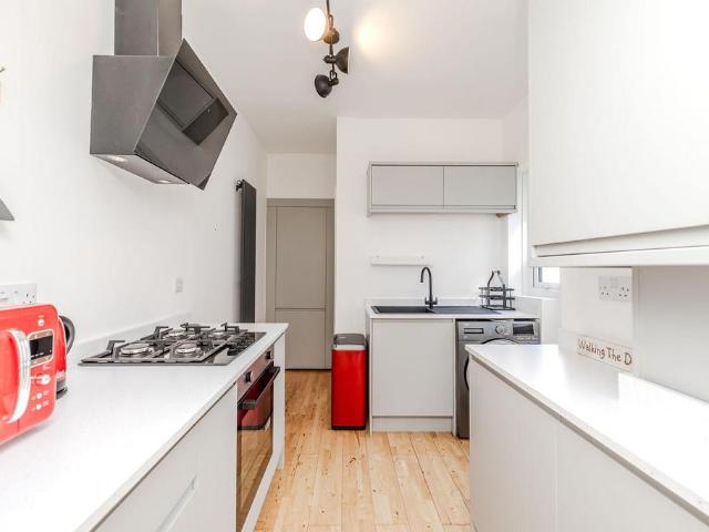 2 bedroom house for sale