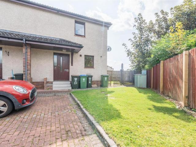 2 bedroom house for sale