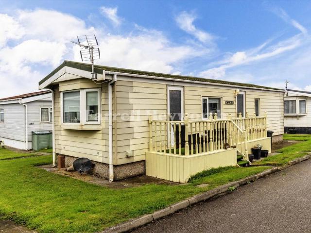2 bedroom house for sale