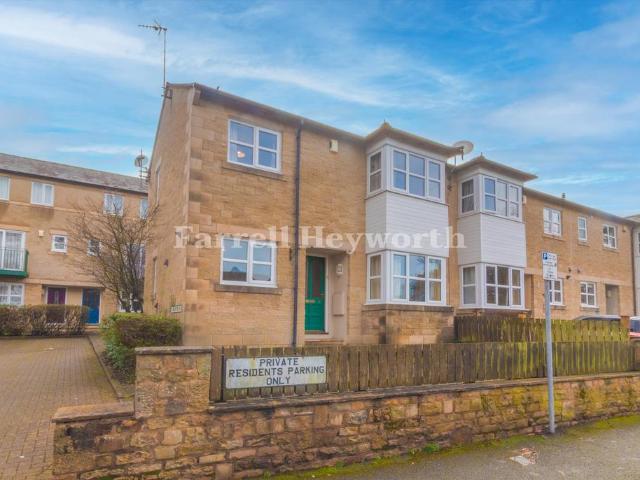 2 bedroom house for sale