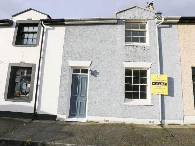 2 bedroom house for sale