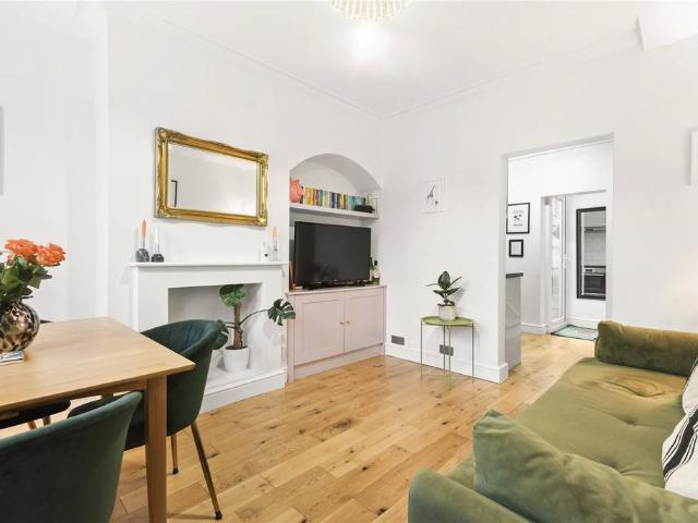 2 bedroom house for sale