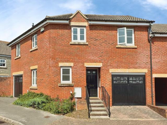 2 bedroom house for sale