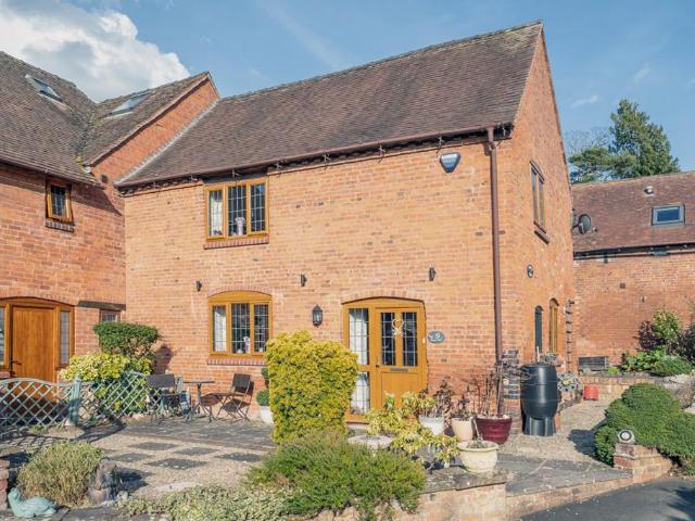2 bedroom house for sale