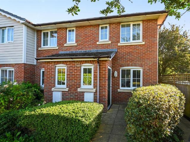2 bedroom house for sale