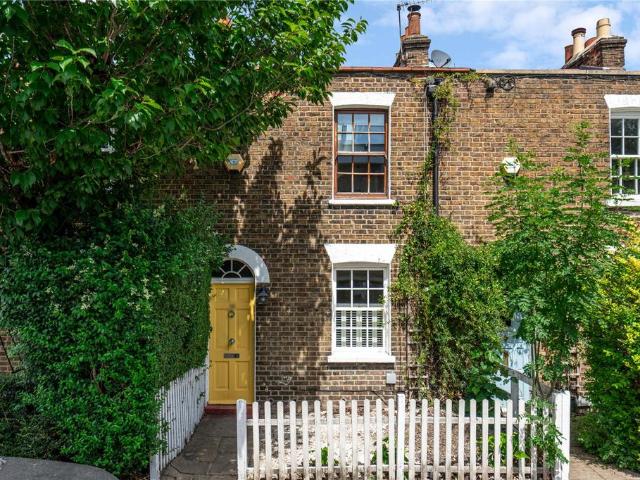 2 bedroom house for sale