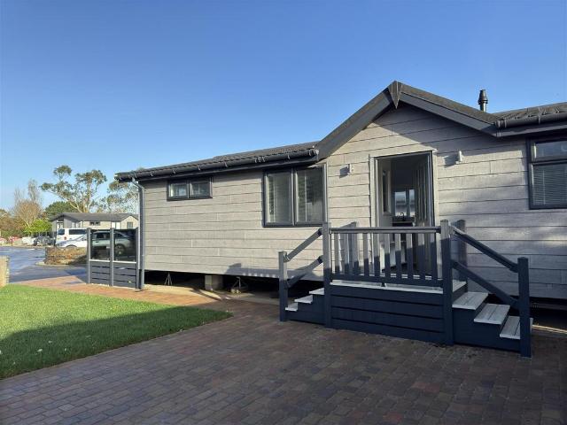 2 bedroom house for sale