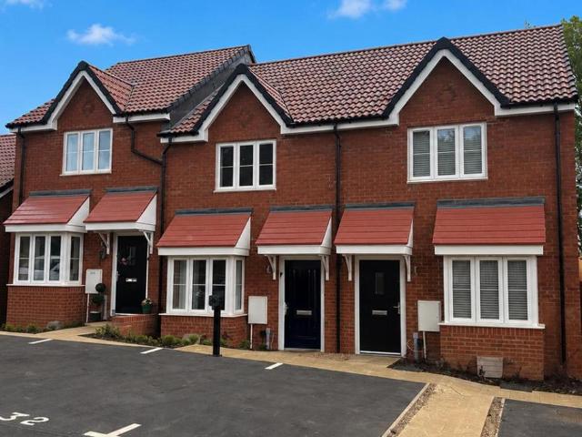 2 bedroom house for sale